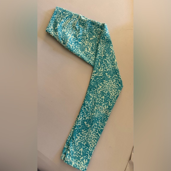 Fleo | Pants & Jumpsuits | Fleo 25 Inseam El Toro Leggings Aqua Leopard ...